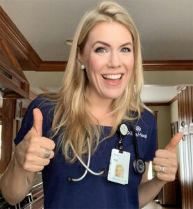 How to Make an Onion Poultice to Relieve Chest & Cough Congestion ...